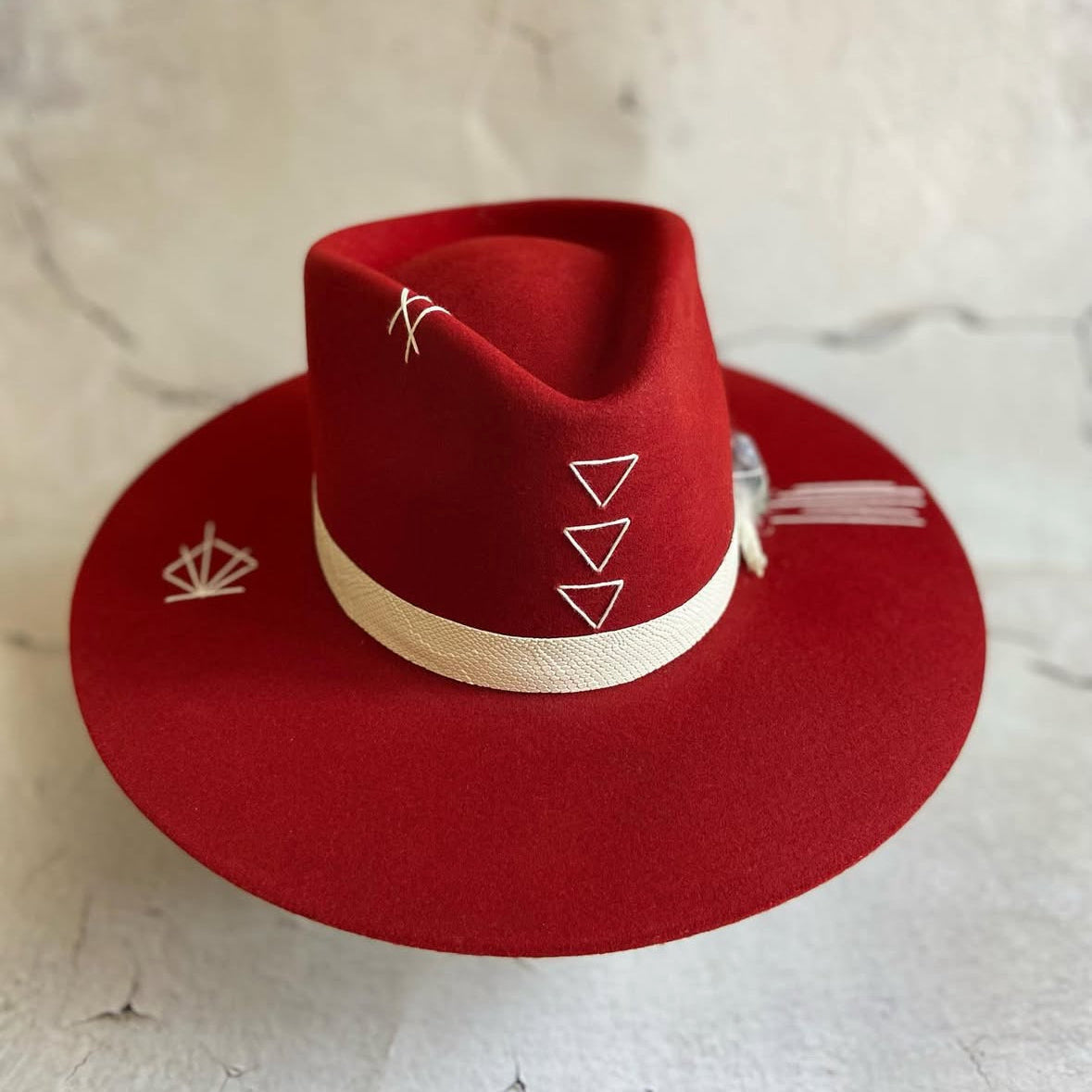 Passionate – LA MACARENA hats